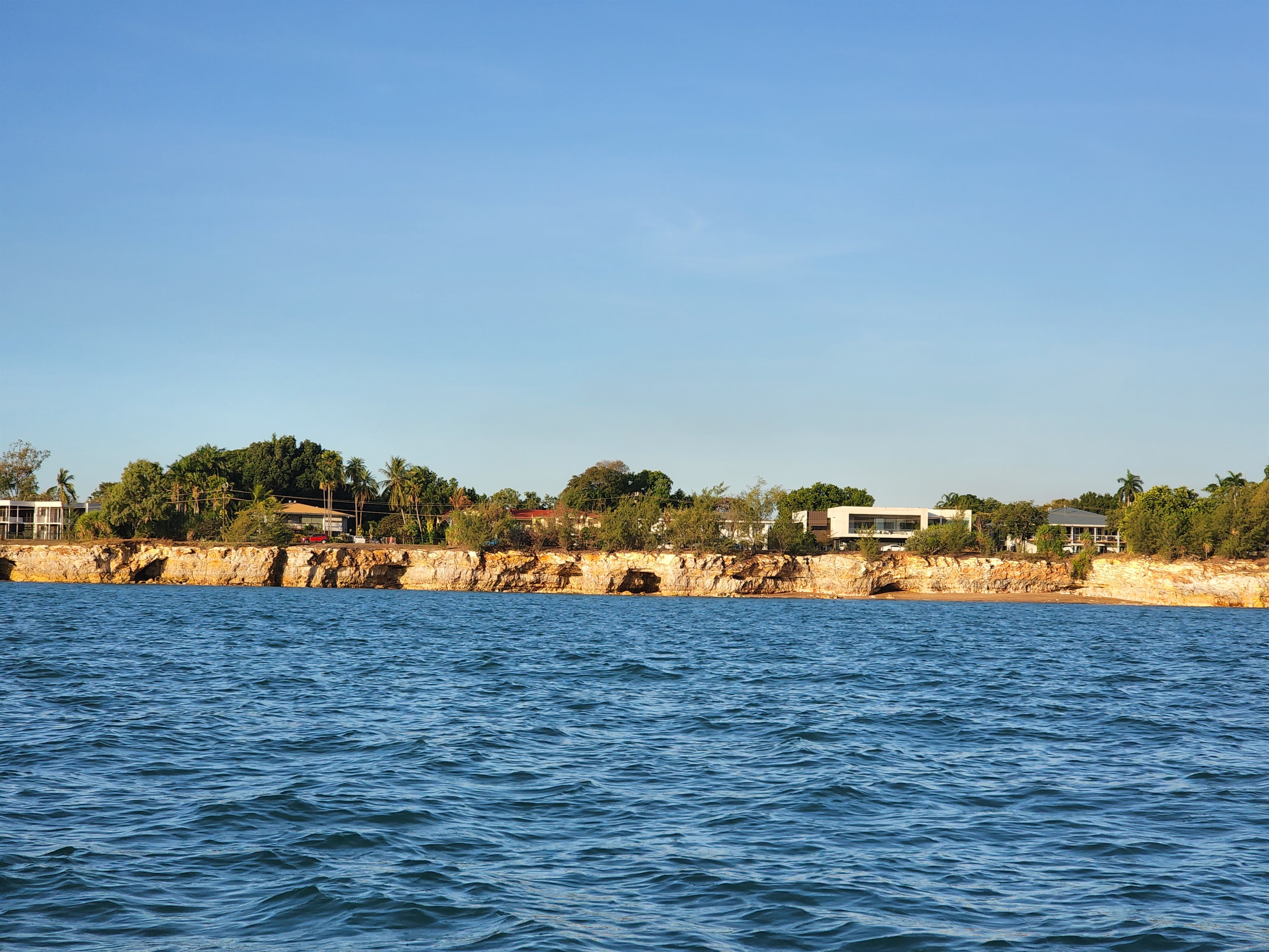 Locations Hub - Fannie Bay Cliffs