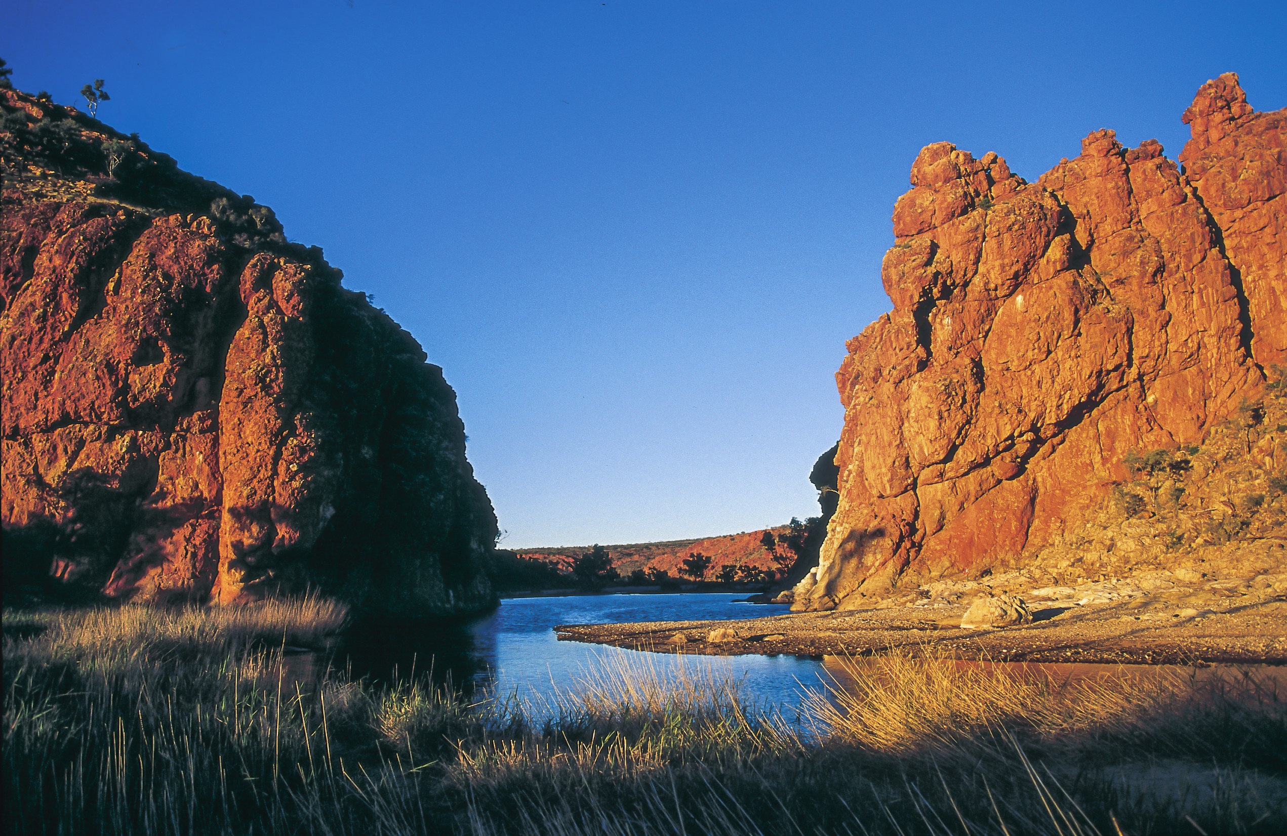 Locations Hub - MacDonnell Ranges